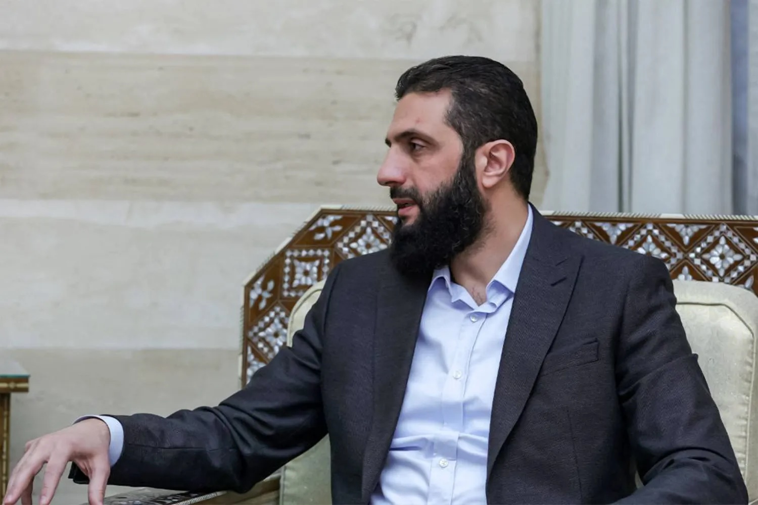 «La revolución ha terminado, tenemos que construir un Estado»: Ahmed al ...