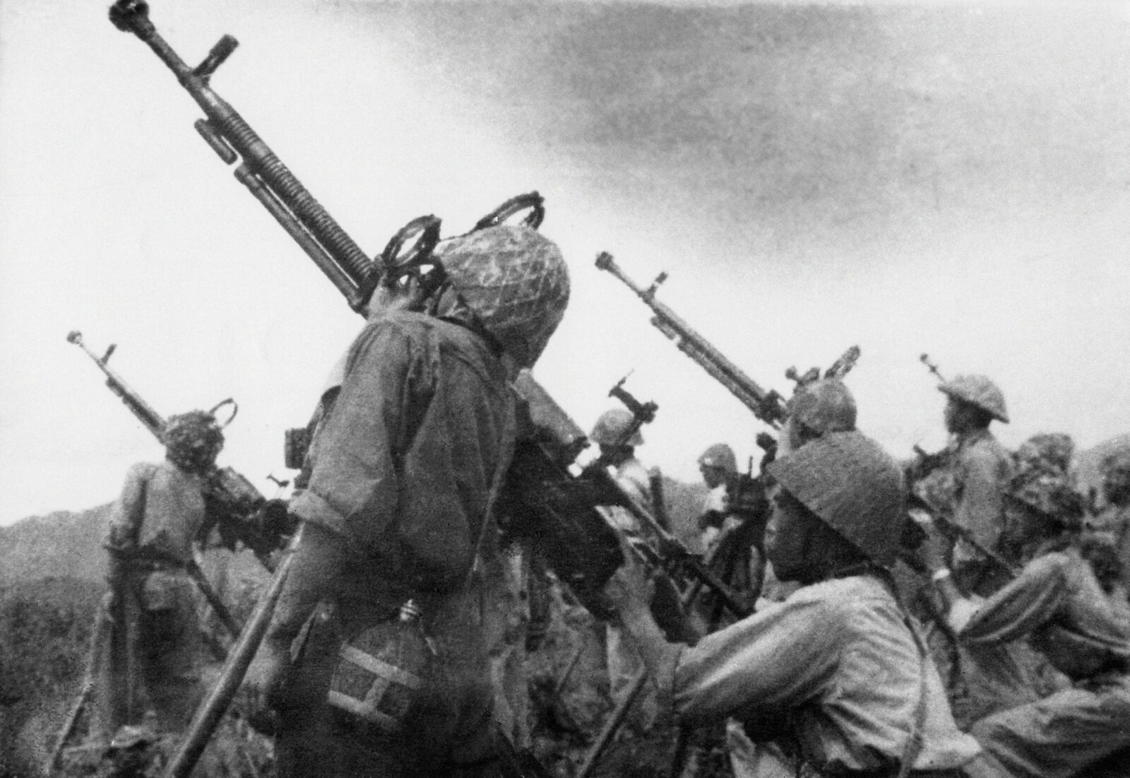 La guerra revolucionaria vietnamita según Bernard Fall - El Grand Continent