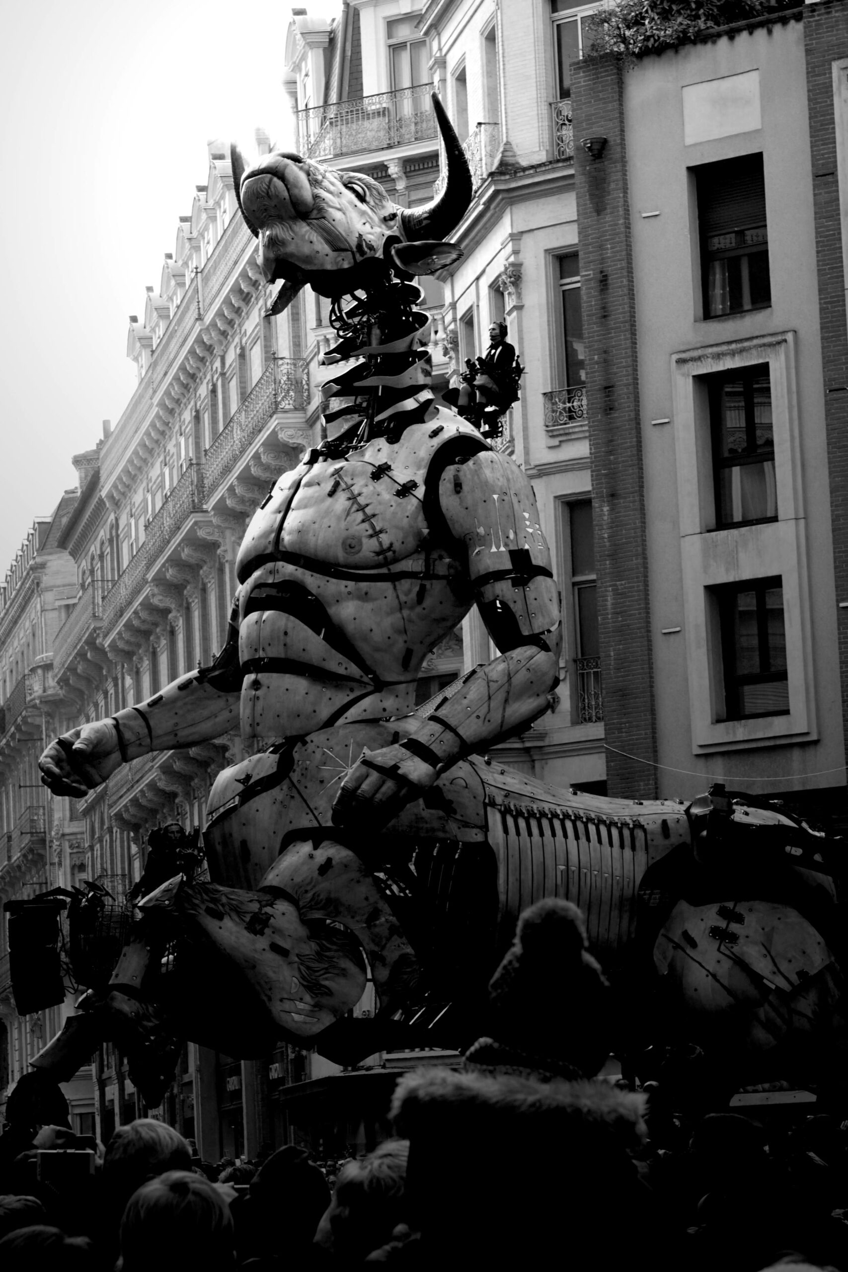 Le gouvernement-management : politique du Minotaure | Le Grand Continent