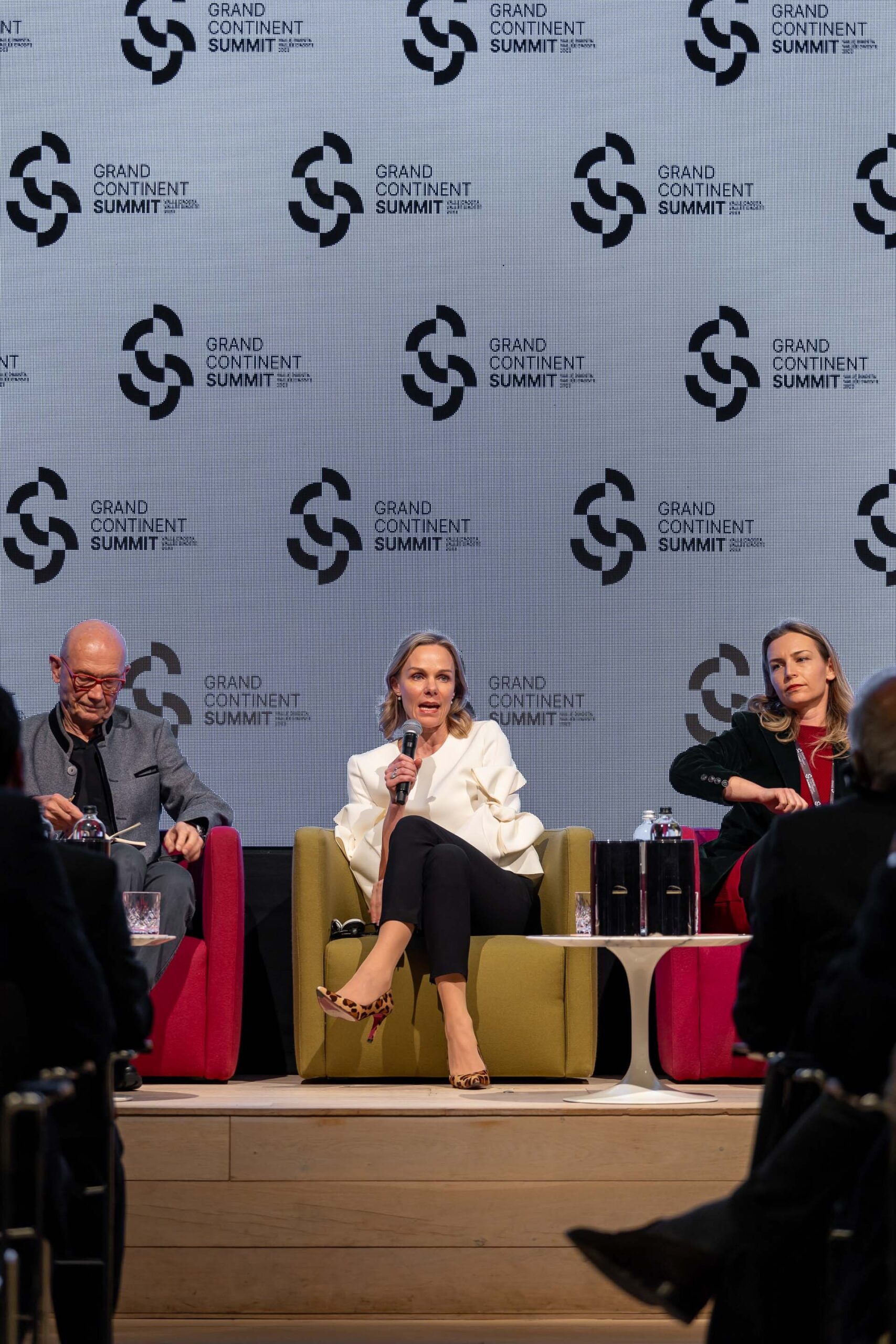 Tirer les leçons du passé, avancer vers le futur : cinq voix pour ...